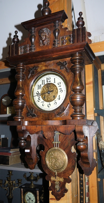 Freischwinger-Wanduhr von Gustav Becker, um 1890 - auctions & price archive